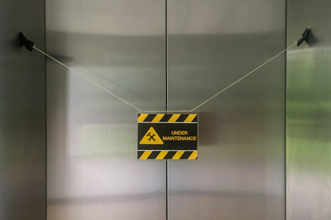 3 Signs Your Elevators Need Maintenance Services | Belanger Engineering
